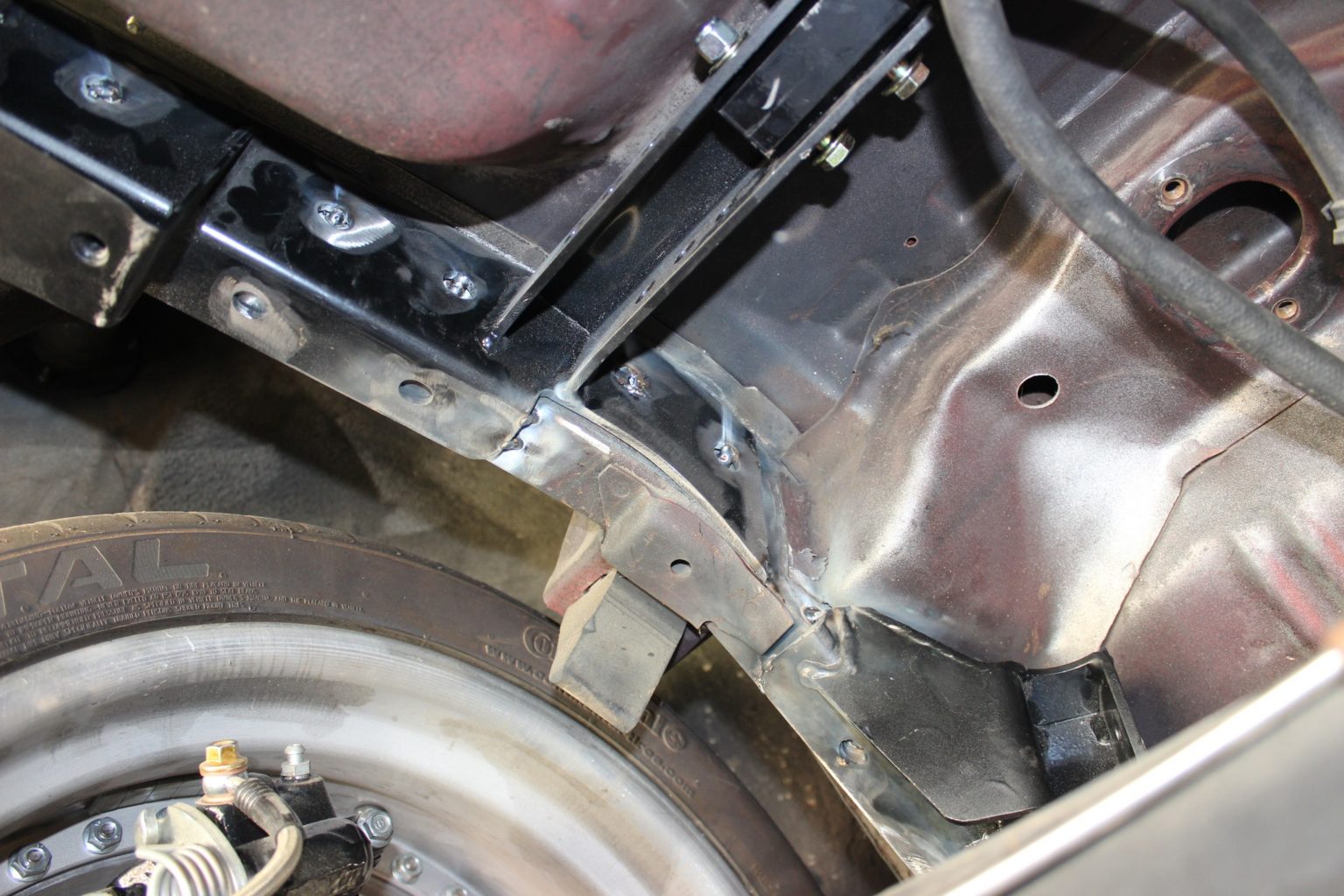 How to Convert From Leaf Springs to Four Link | Ground Up Motors ...