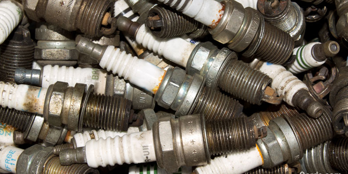 Different Spark Plug Styles | Ground Up Motors - SS396.com